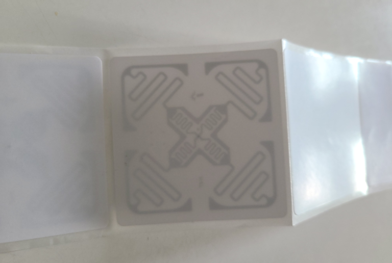 Long Range H47 M4QT UHF RFID Label UHF RFID Tag For Warehouse - Hotel ...